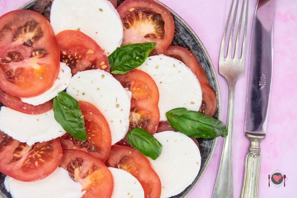 Insalata Caprese ( Fresca E Gustosa In Soli 5 Minuti )